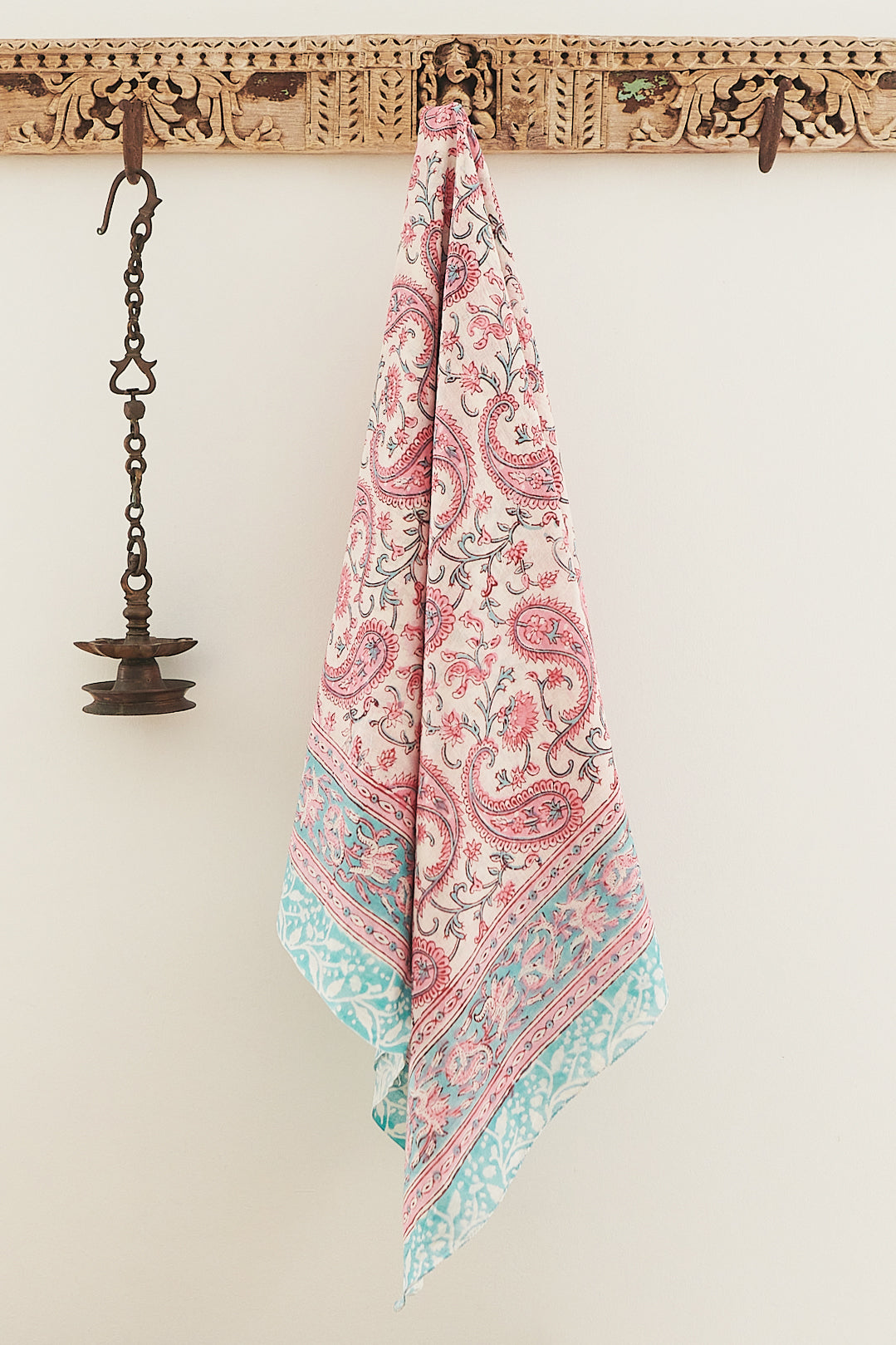 SCARVES & SARONGS